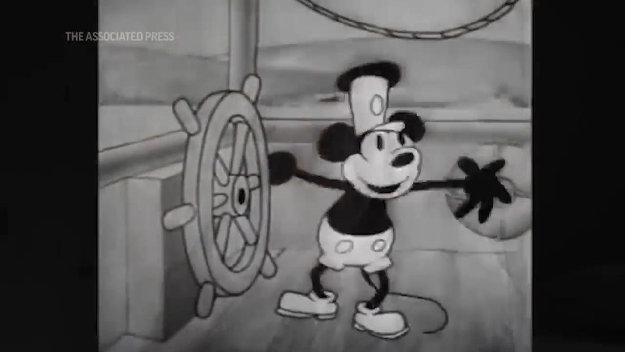 First Pooh, now Mickey. In public domain, early Mickey Mouse version will star in horror movies ...